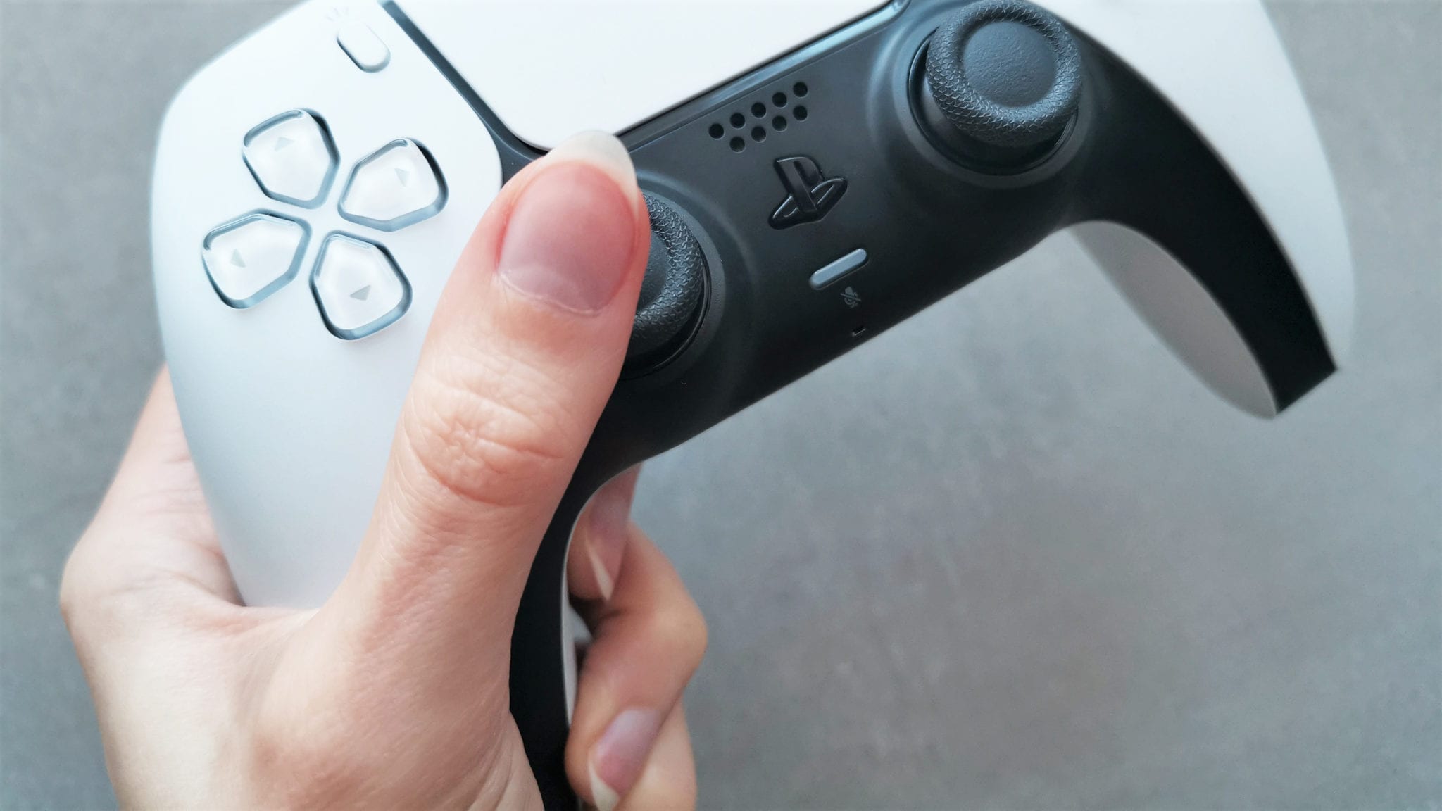 Warum ich den DualSense-Controller mehr liebe als die PS5 – Review