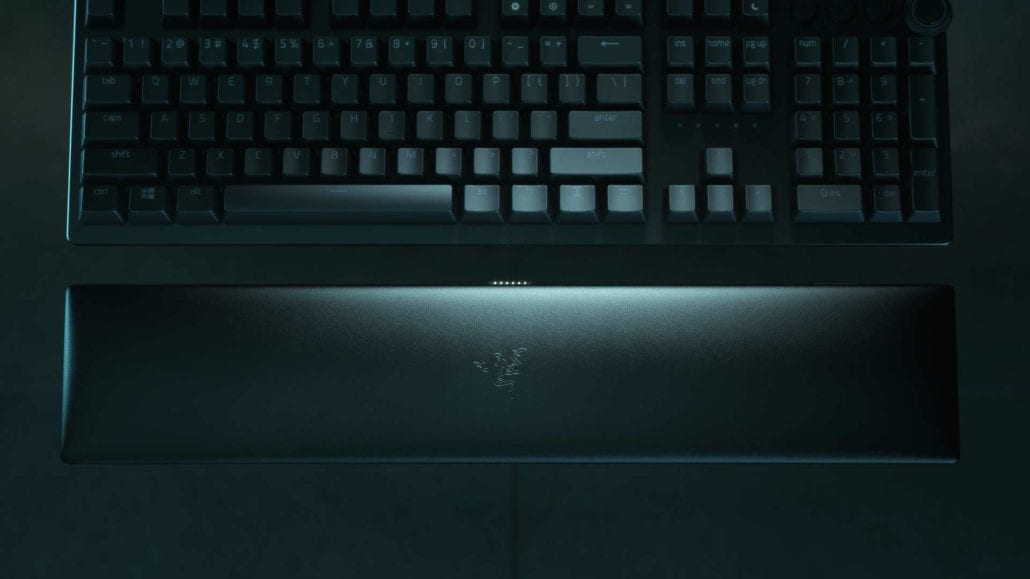 Huntsman V2 Analog: Razer stellt Gaming-Tastatur mit analog optischen ...