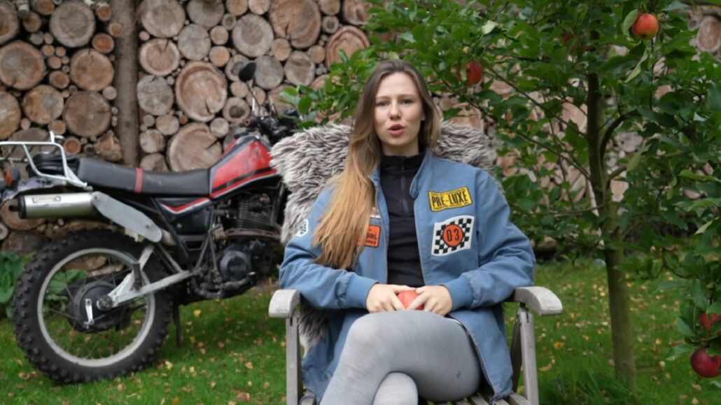 7 vs. Wild Staffel 3: Affe auf Bike redet über schlimme Reaktionen auf Kieling-Rauswurf