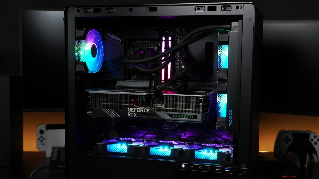 Neuer MEGA-PC für 3.500€ - Das ist der High-End-PC Erazer Enforcer X10